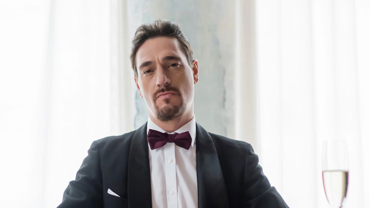 O olhar fixo é o sinal mais impactante da linguagem corporal segundo a ...